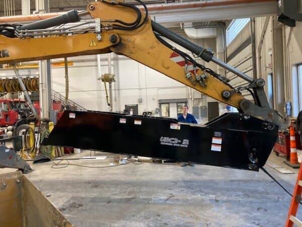 Universal Rock Chute – New Product | Universal Truck Equipment