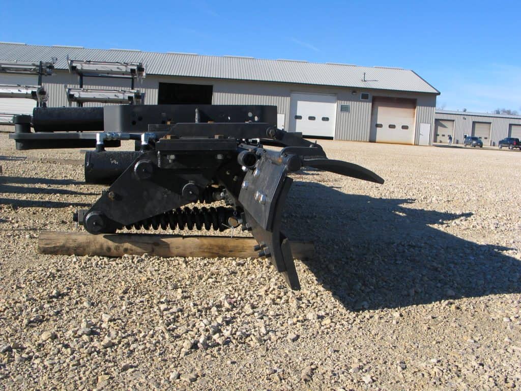 Universal | Folding Moldboard Scraper | Universal Truck Equipment